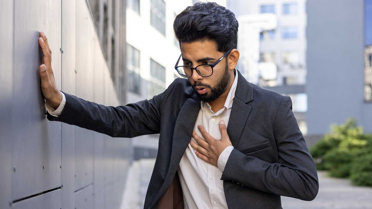 Understanding Loculated Pneumothorax: Causes, Symptoms, and Treatment